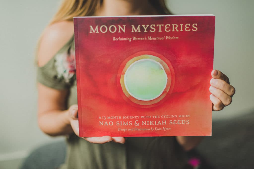 16 Book Suggestions for the Empowered Woman - Rising Woman