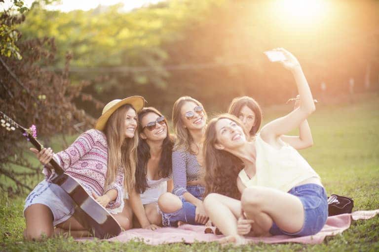 10 Signs of a Truly Empowered Woman - Rising Woman