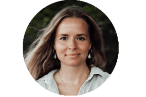 Signature - Rising Woman